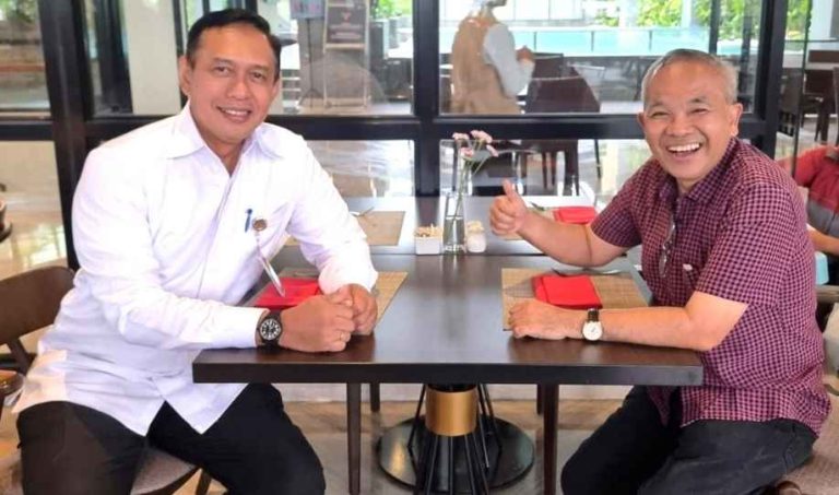 Dirut Bulog Mayjen TNI Ahmad Rizal Ramdhani Rendah Hati di Puncak ...